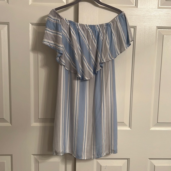 Wayf | Dresses | 87 Wayf Blue White Stripe Side Pockets Off Shoulder ...